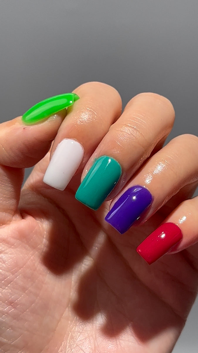 Vibrant Mood Dipping Powder Manicure Design | Ivory Illusion White Ruby ...